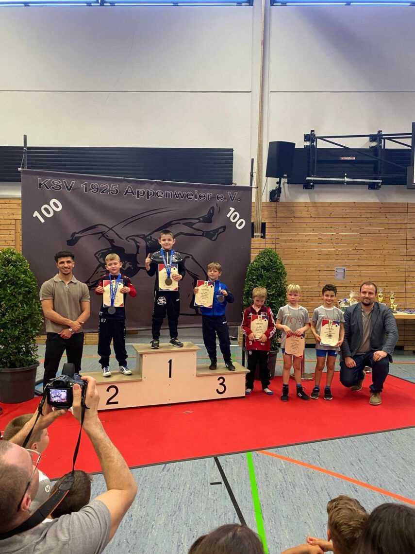 Gold für Adam und Issa – Ringen ASV Bruchsal